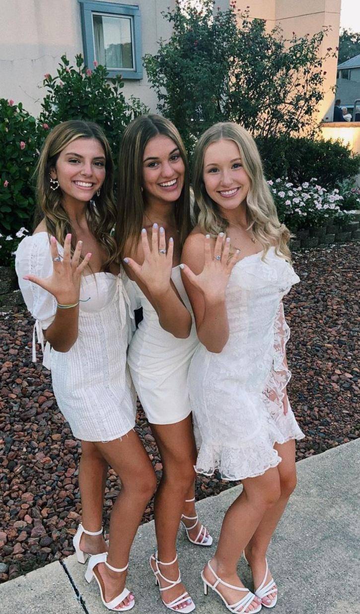 New grads... | Scrolller