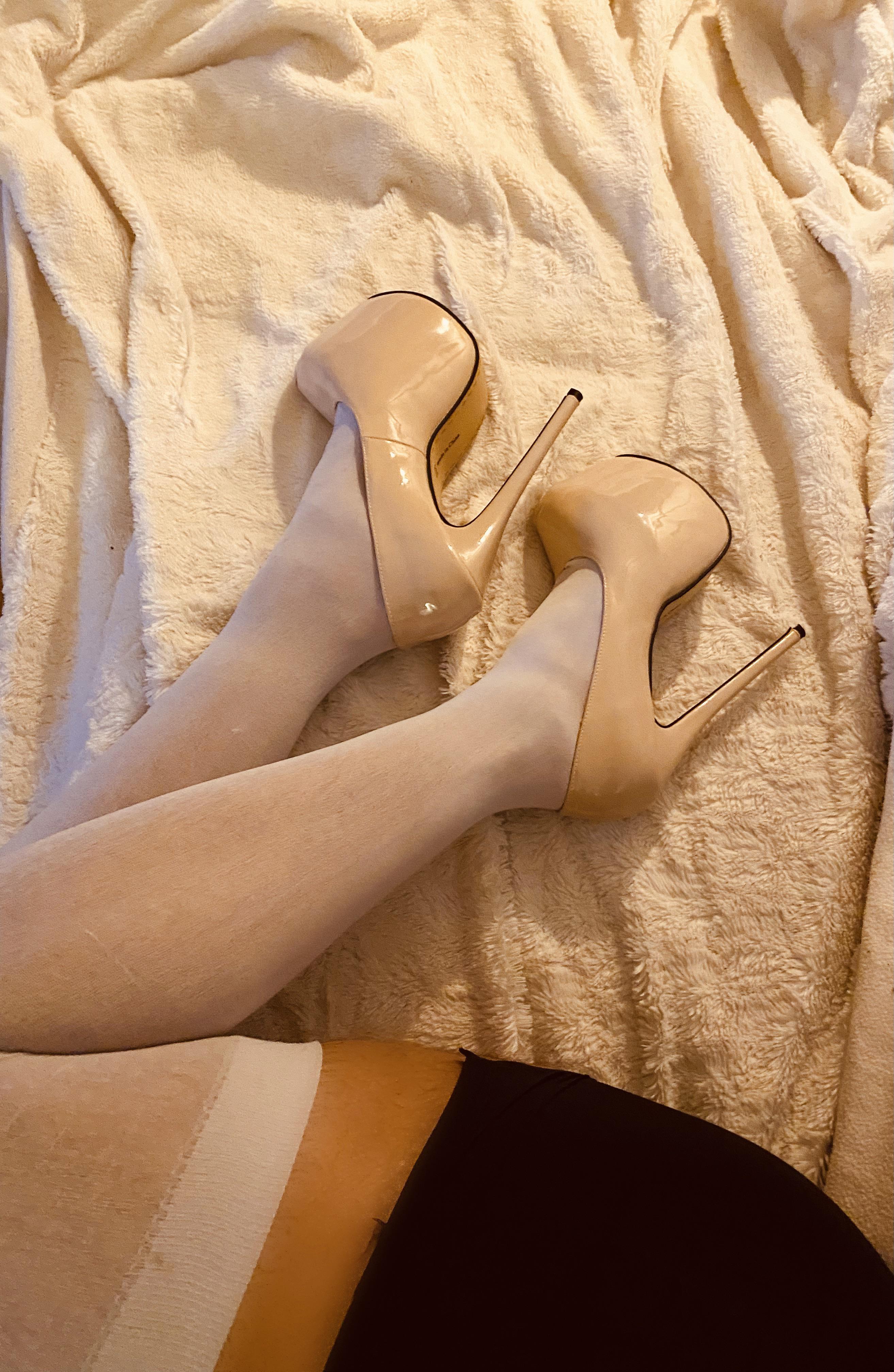 New heels🥰🤤 | Scrolller