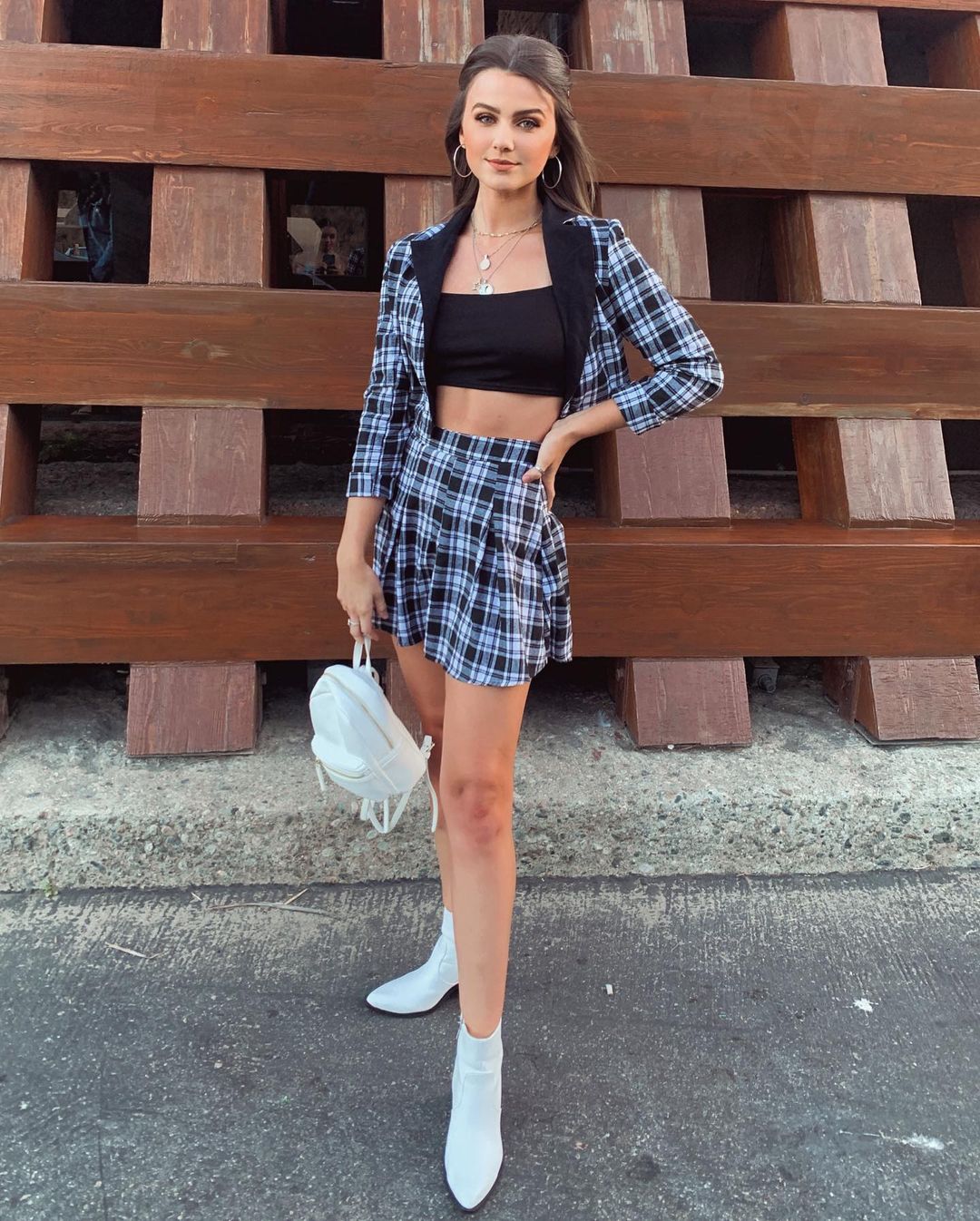 Hunter Deno | Scrolller