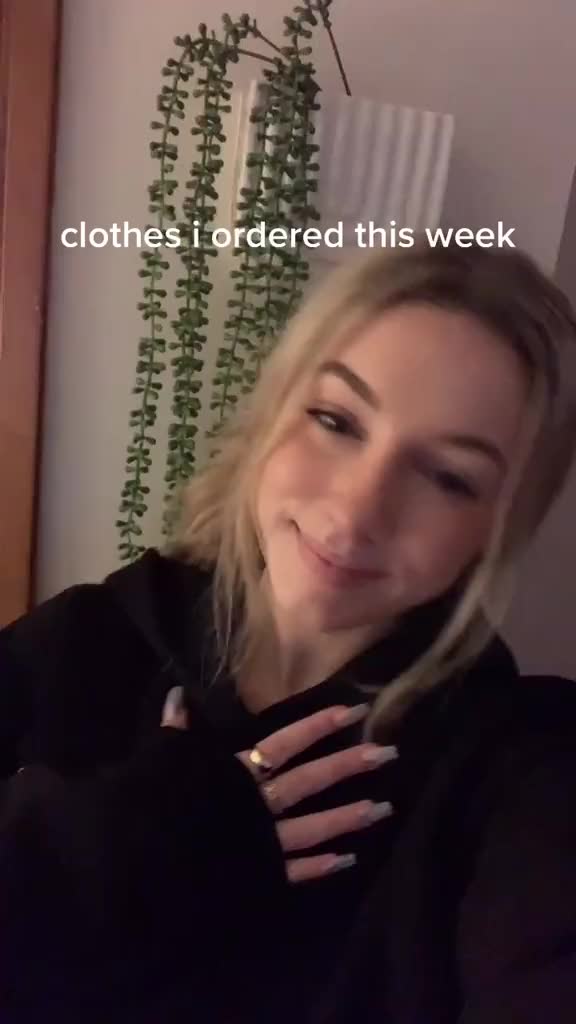 New outfits | Scrolller