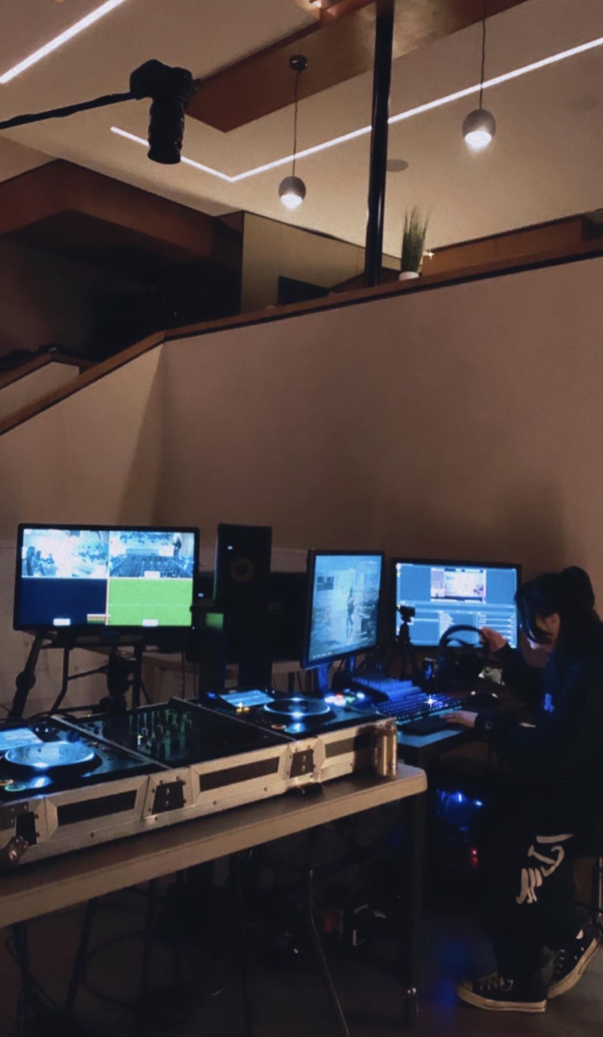 New streaming setup on the studio | Scrolller