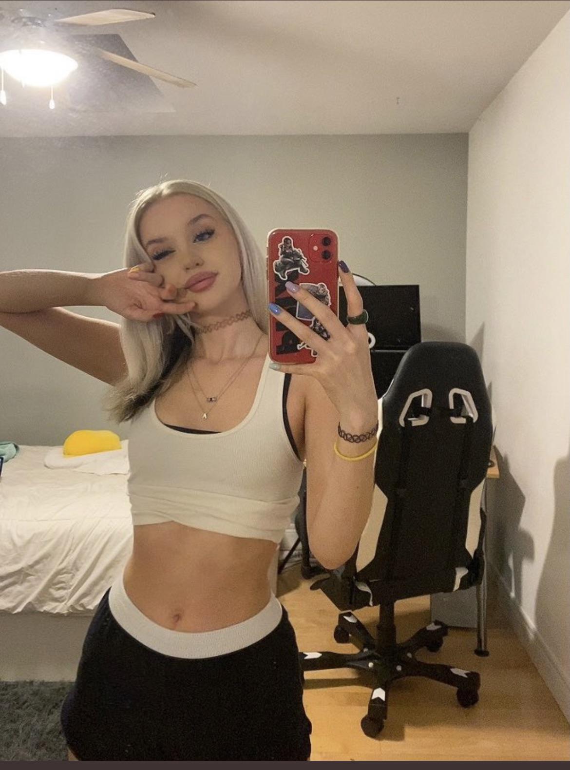 New Twitter pic | Scrolller