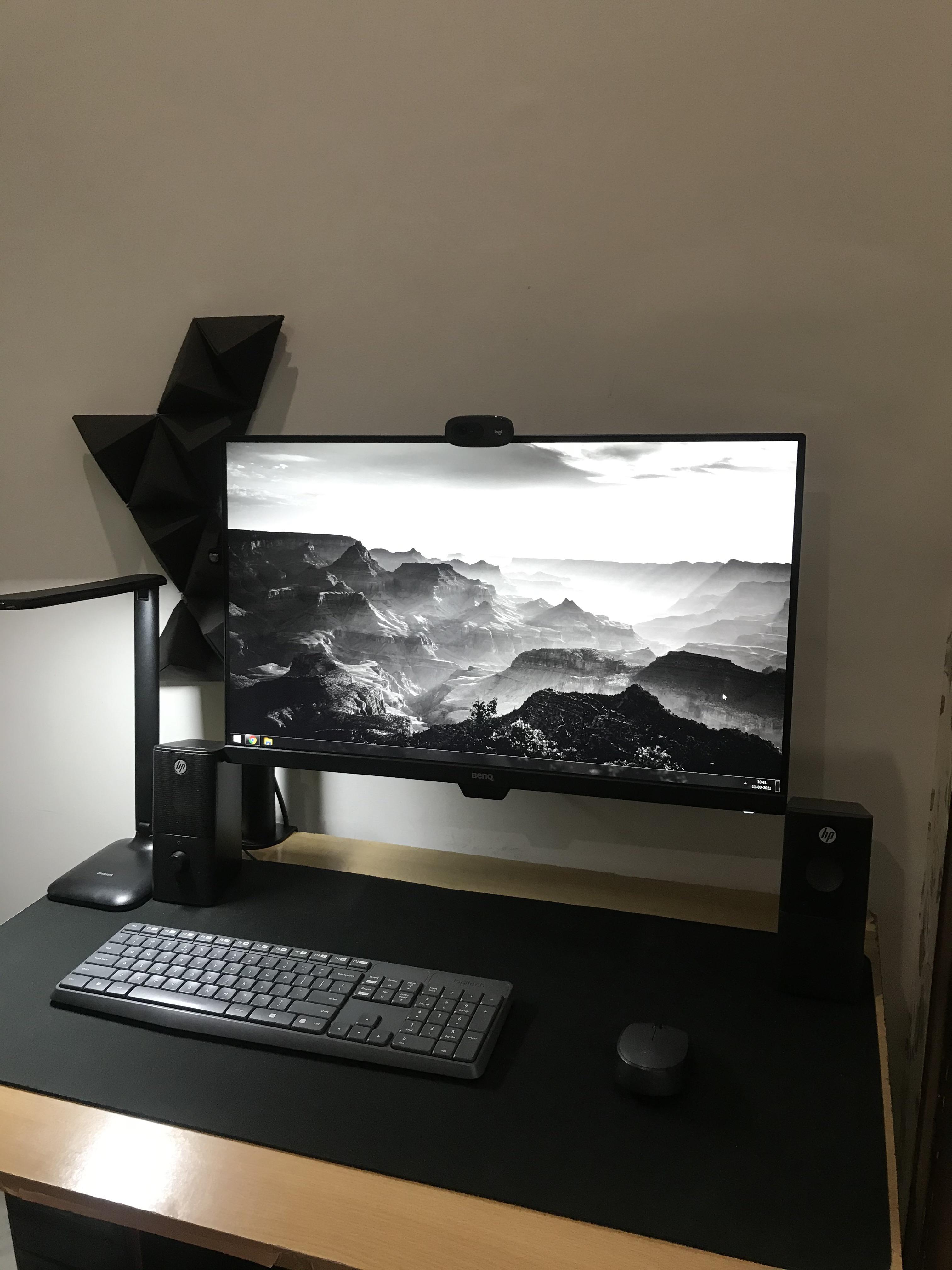 New upgrade : monitor arm | Scrolller