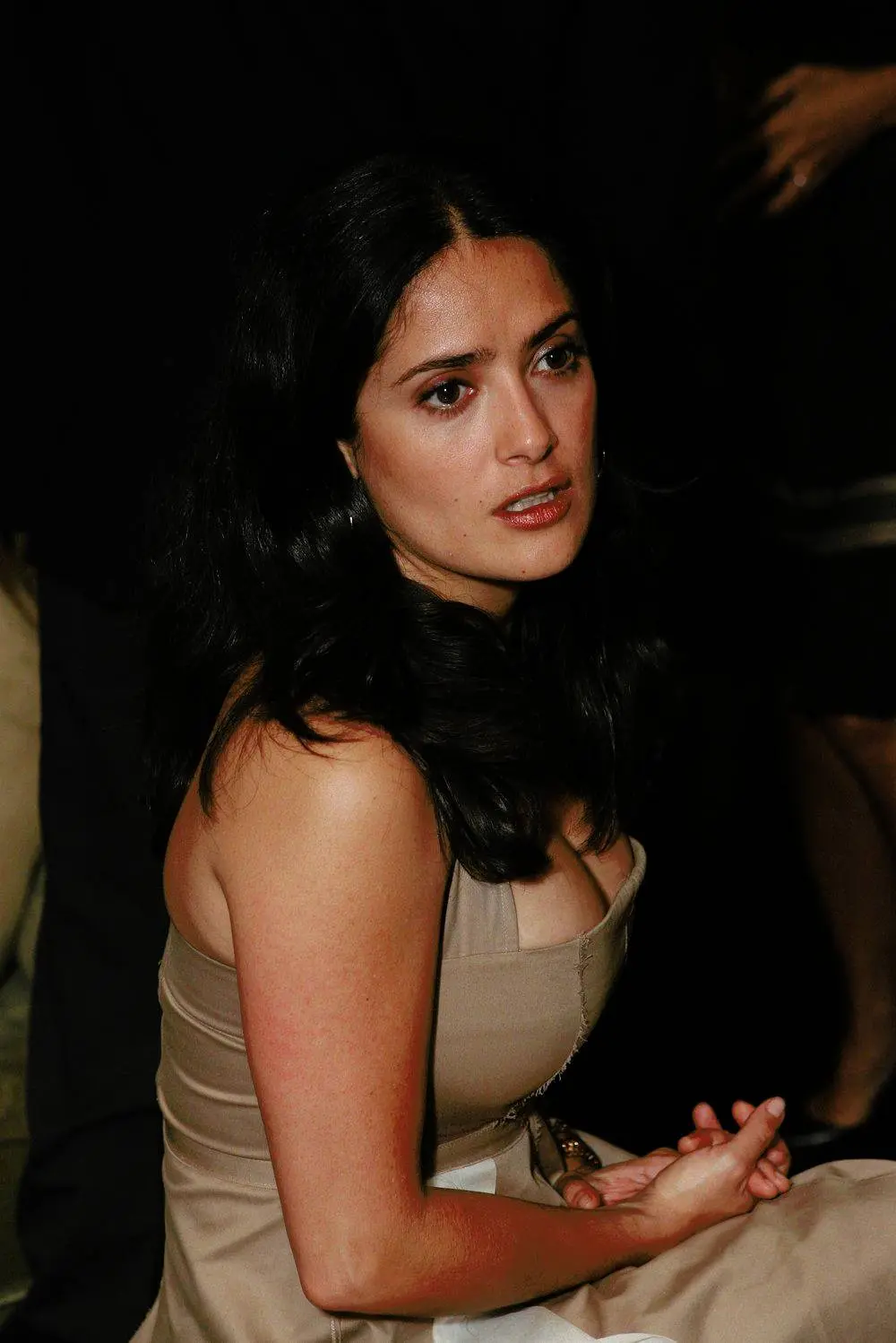 Nice Cleavage Scrolller