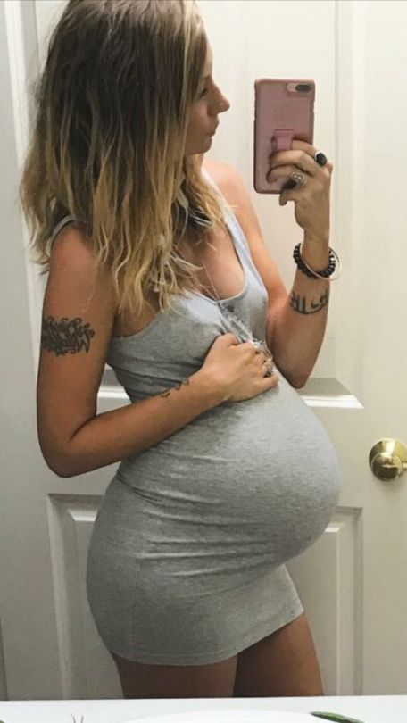 Nice full belly under a tight dress | Scrolller