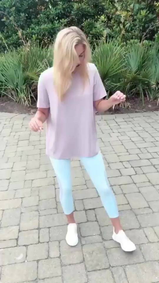 nice little twirl | Scrolller