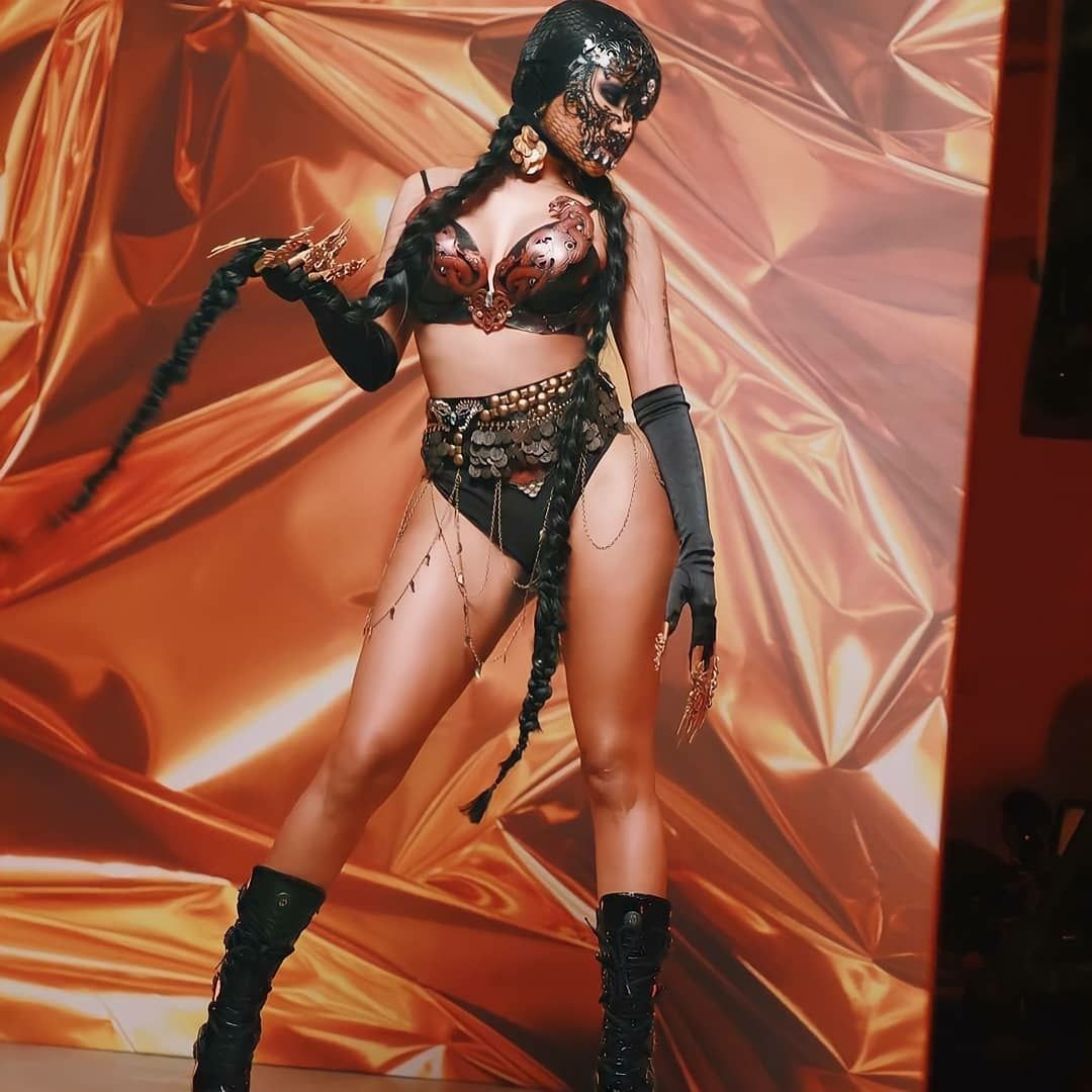 Nicki Artwork | Scrolller