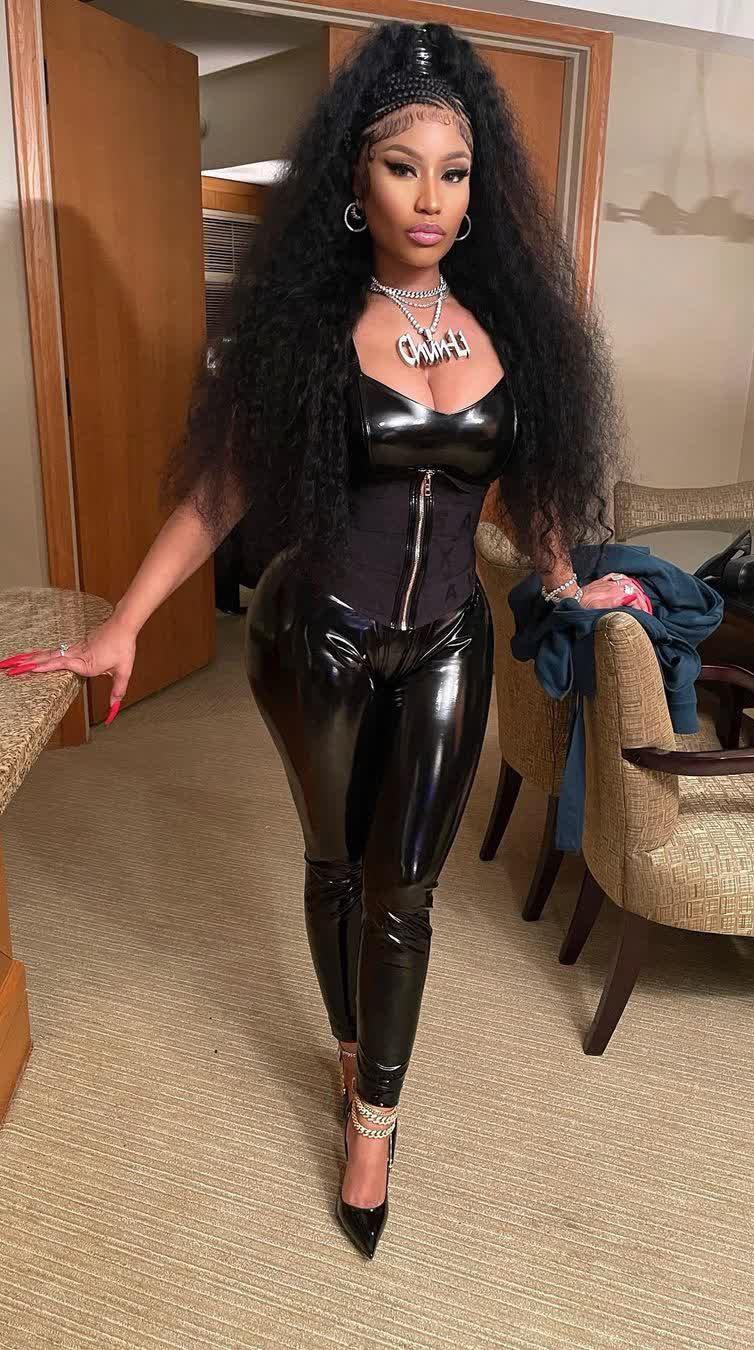 Nicki Minaj | Scrolller