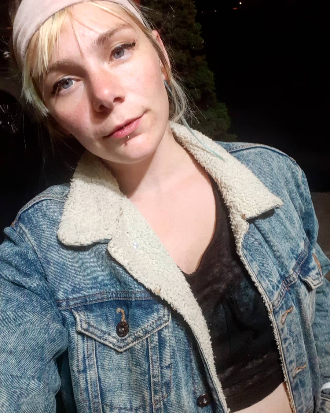 Night walks and late talks | Scrolller