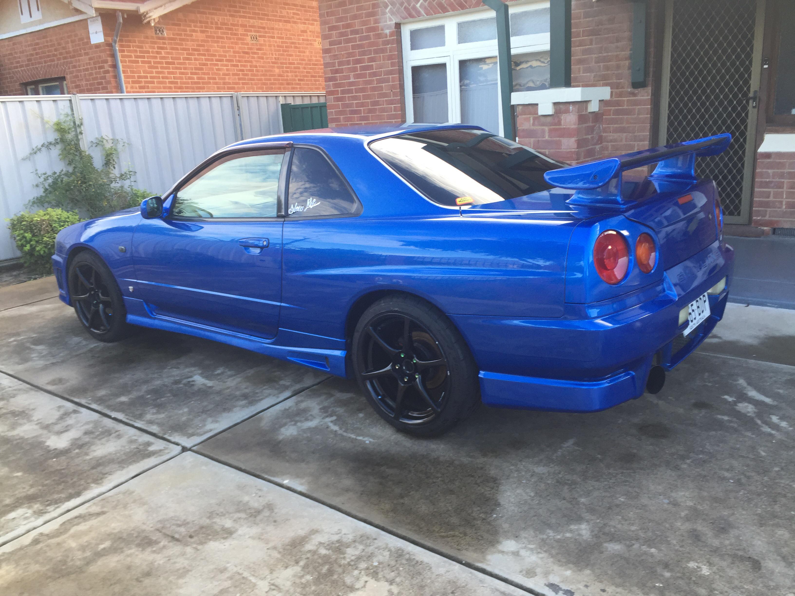 Nissan R34 Skyline | Scrolller