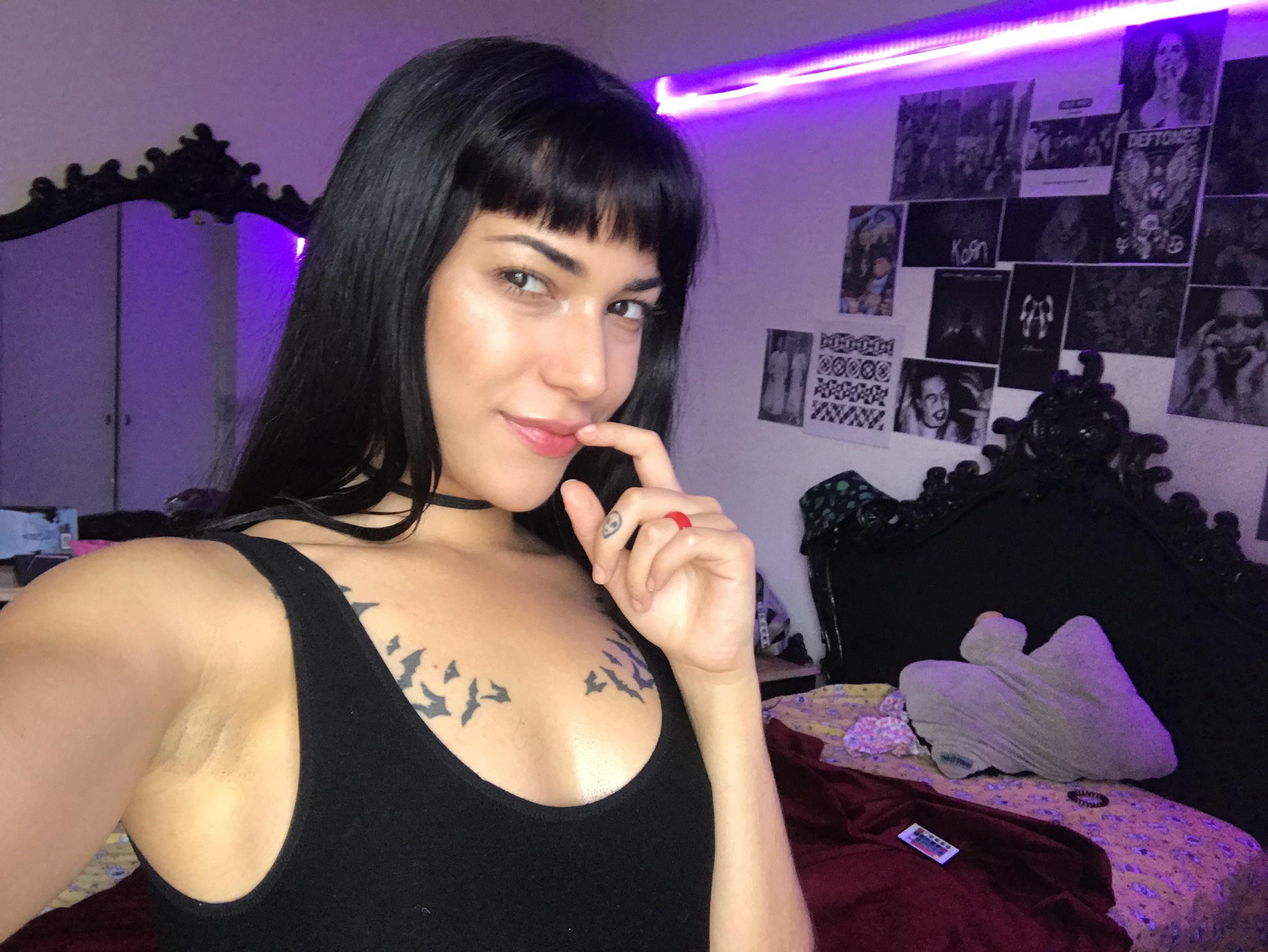 Trying the non effort look today 😊 | Scrolller