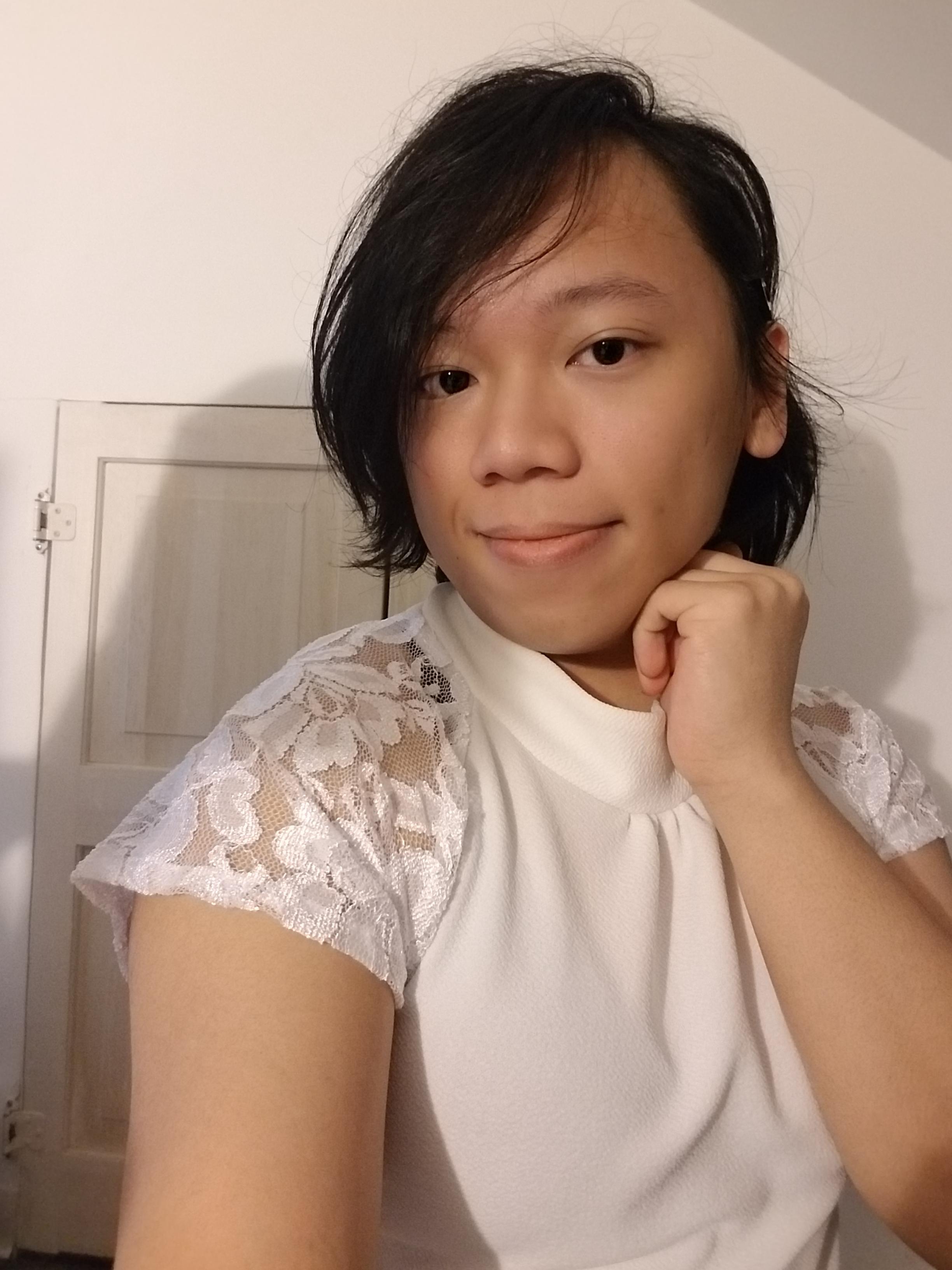 No HRT, do I pass as a girl? | Scrolller
