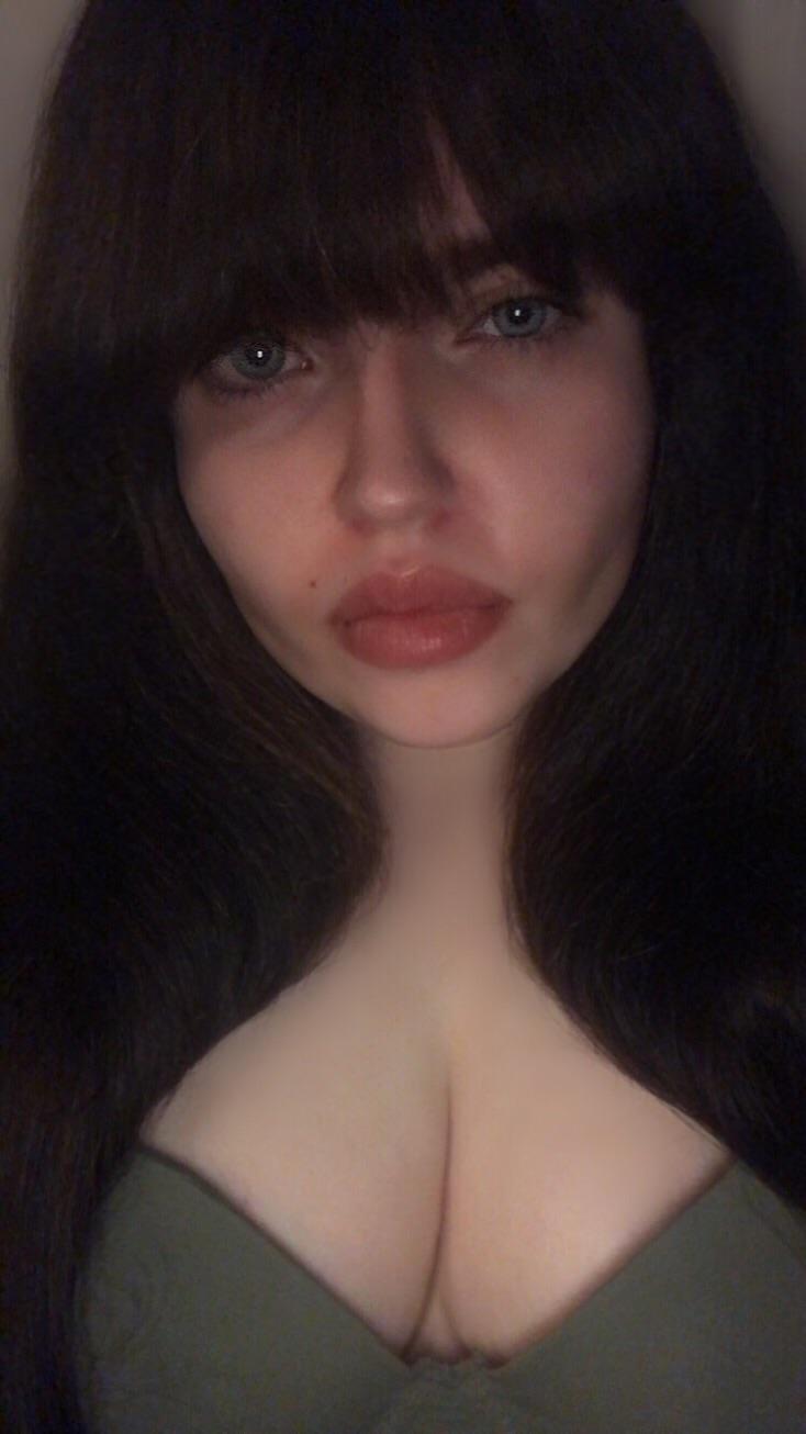 no makeup | Scrolller