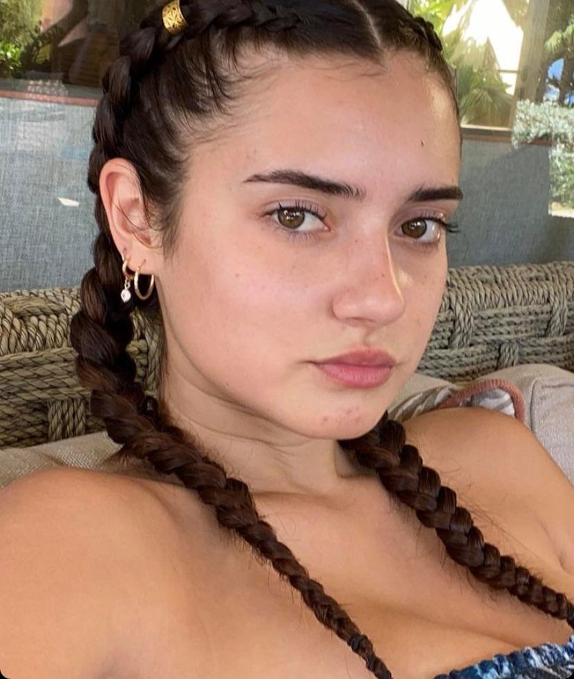 No makeup | Scrolller