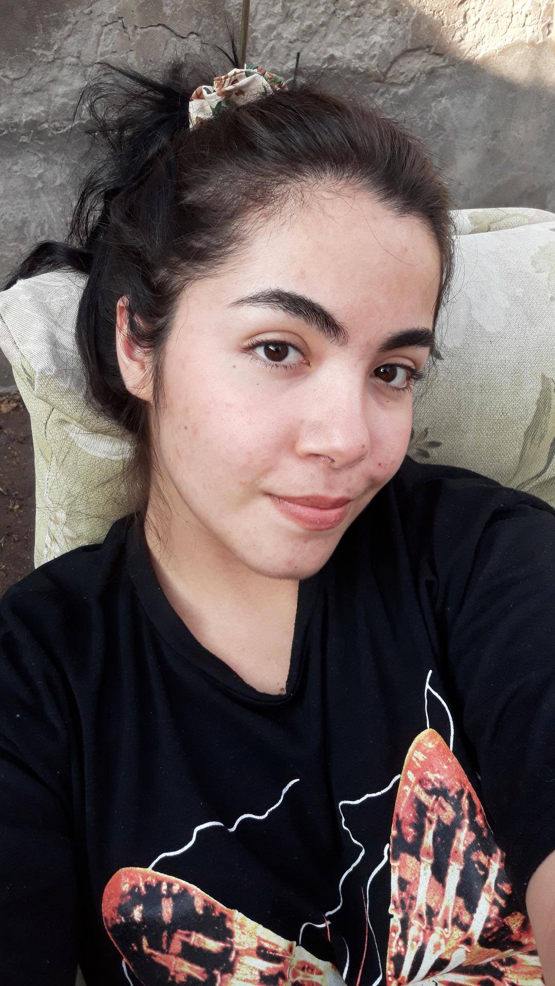No makeup so it's not cheating! | Scrolller