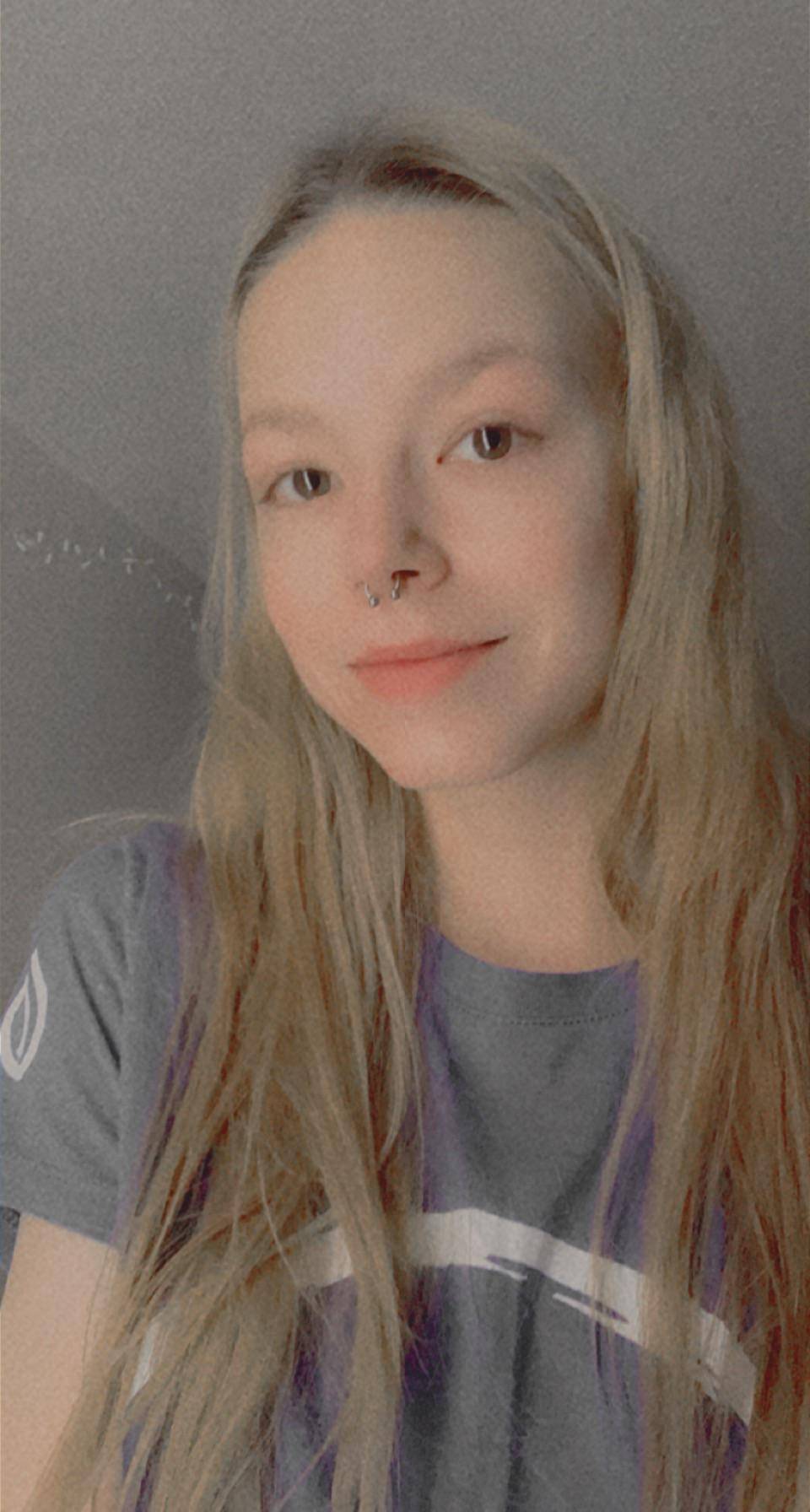 No makeup today but I still love this pic ️ (19f) | Scrolller