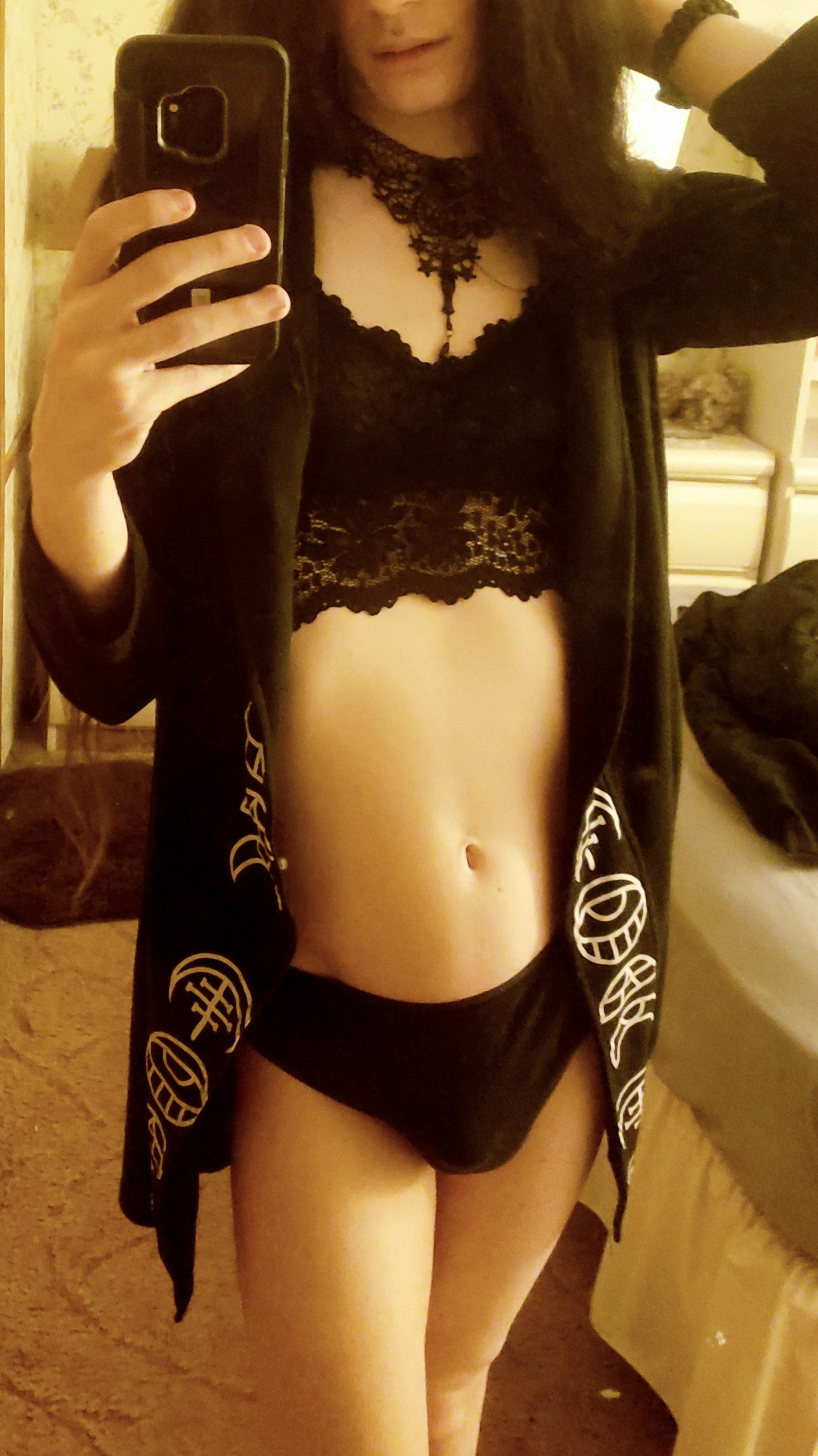 Goth Girl Bulge | Scrolller