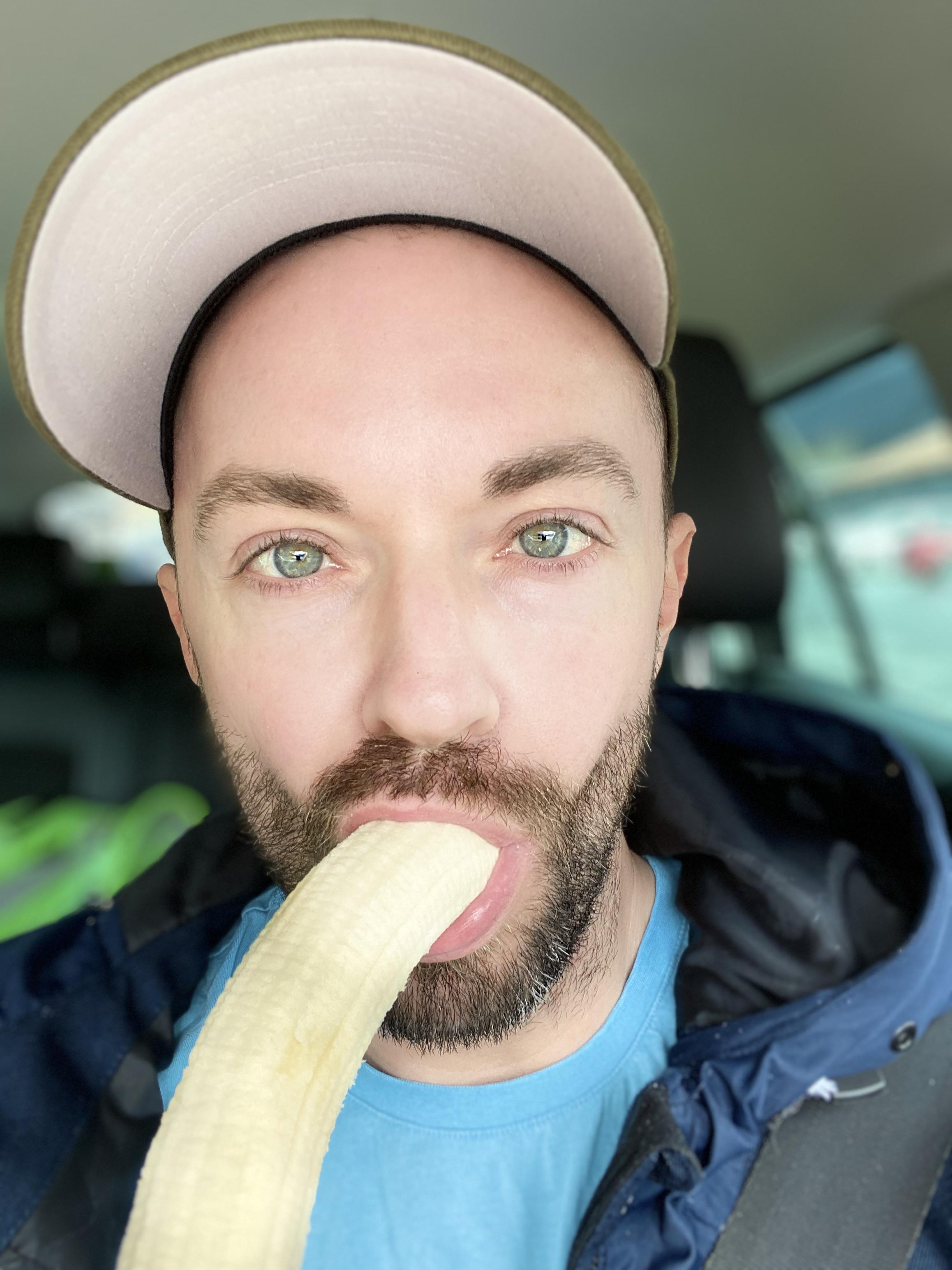 Gagging makes me crosseyed 🥰 | Scrolller