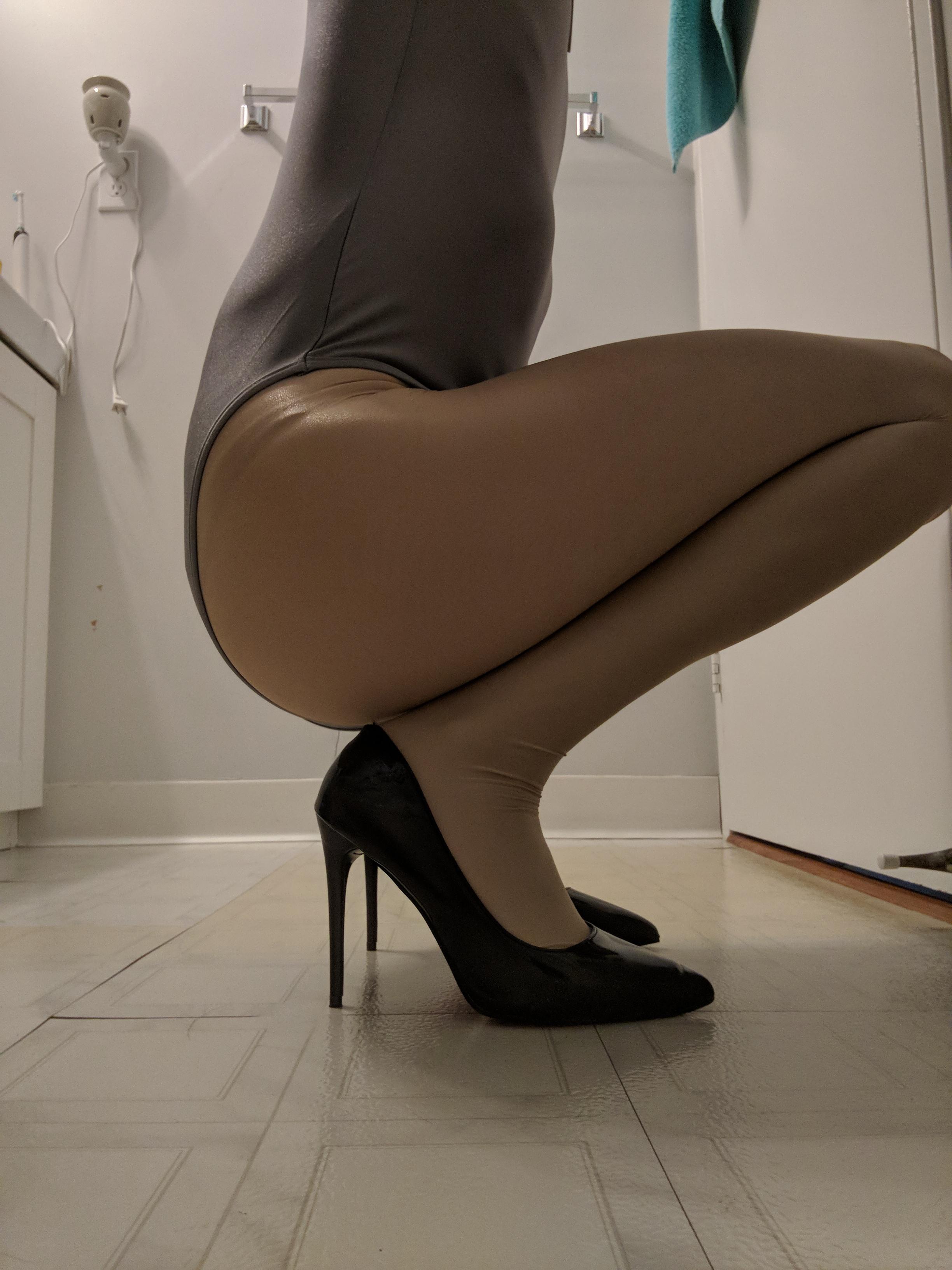 Nothing better then some thick pantyhose! Message on Kik: cdsissy_12 | Scrolller