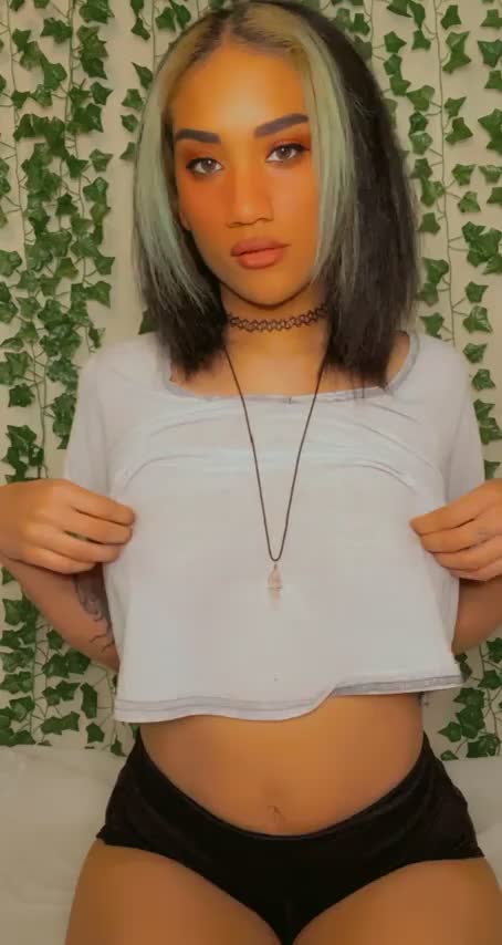 [oc] felt like showing off a little 😋 | Scrolller