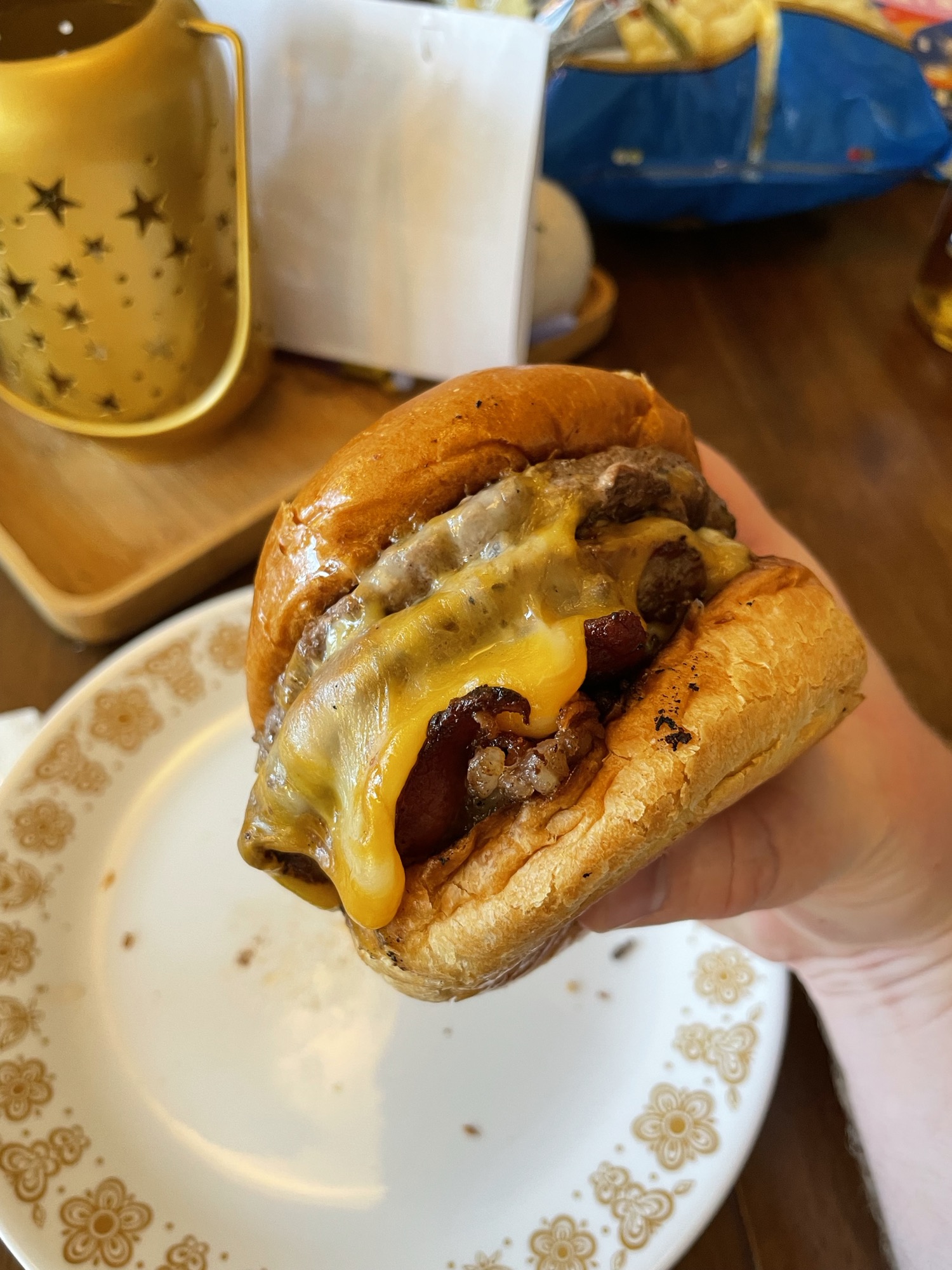 [OC] Double bacon cheddar jalapeño cheeseburger on a brioche bun | Scrolller