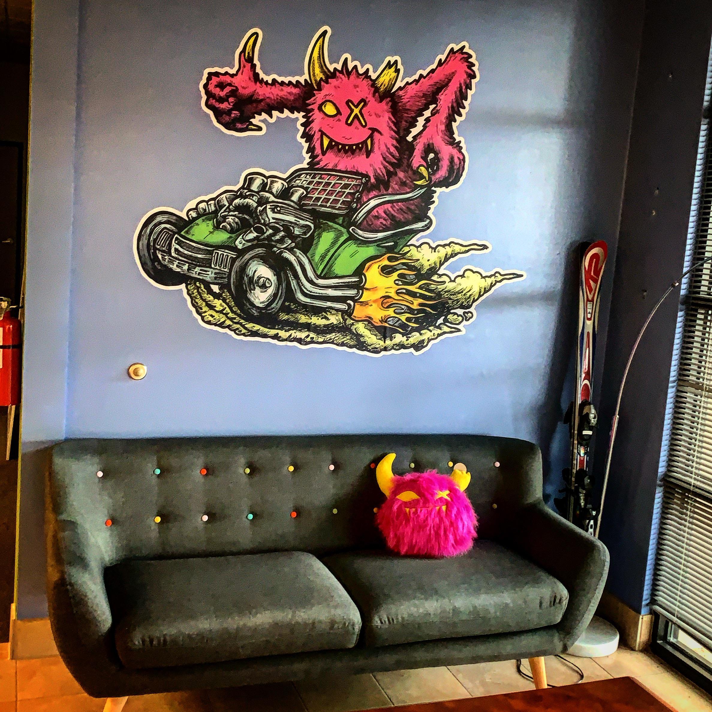 Office Vibes Scrolller