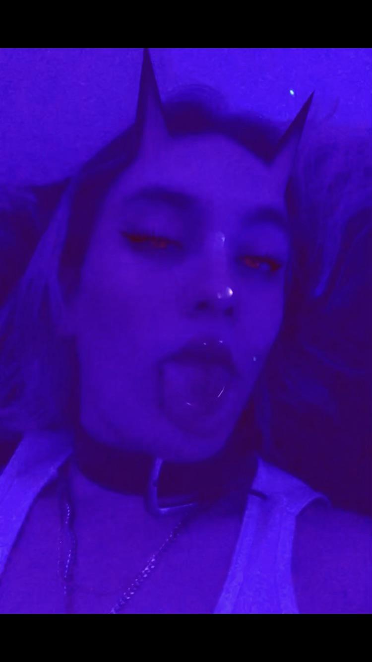 oh hi💕 | Scrolller