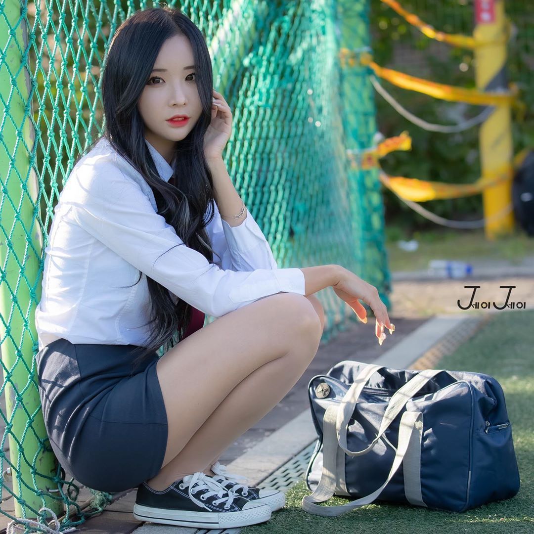 Oh Young Kyung | Scrolller