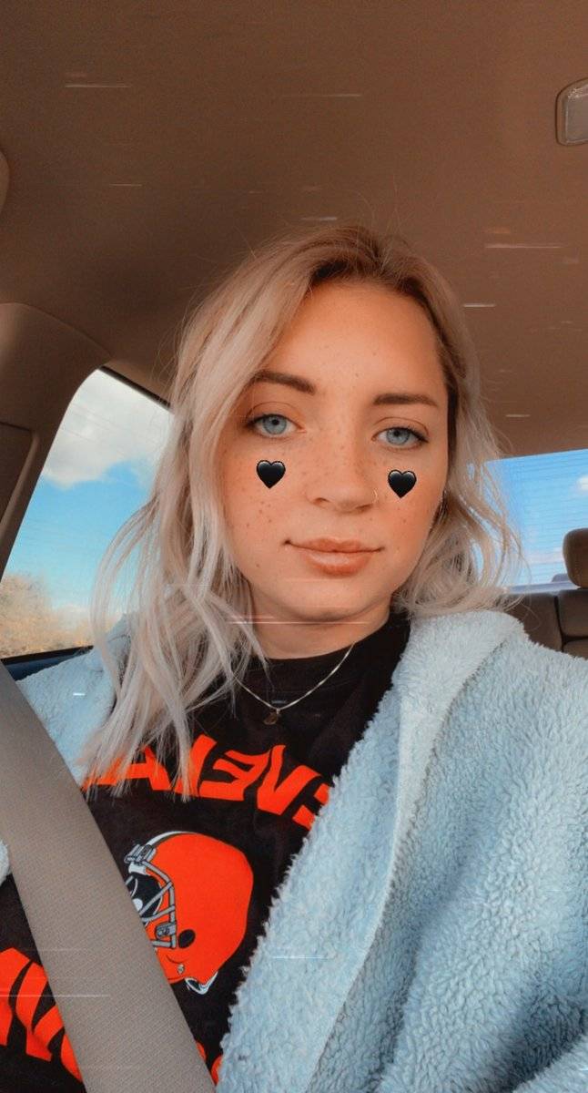 Okay which one of you little sluts wants to spin my wheel? Dm now. Kik goddesssuperior150 ...