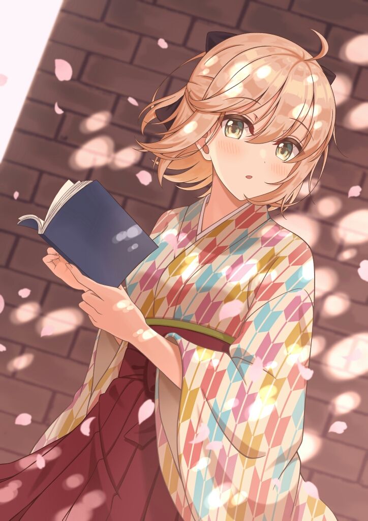 Okita reading a Book | Scrolller