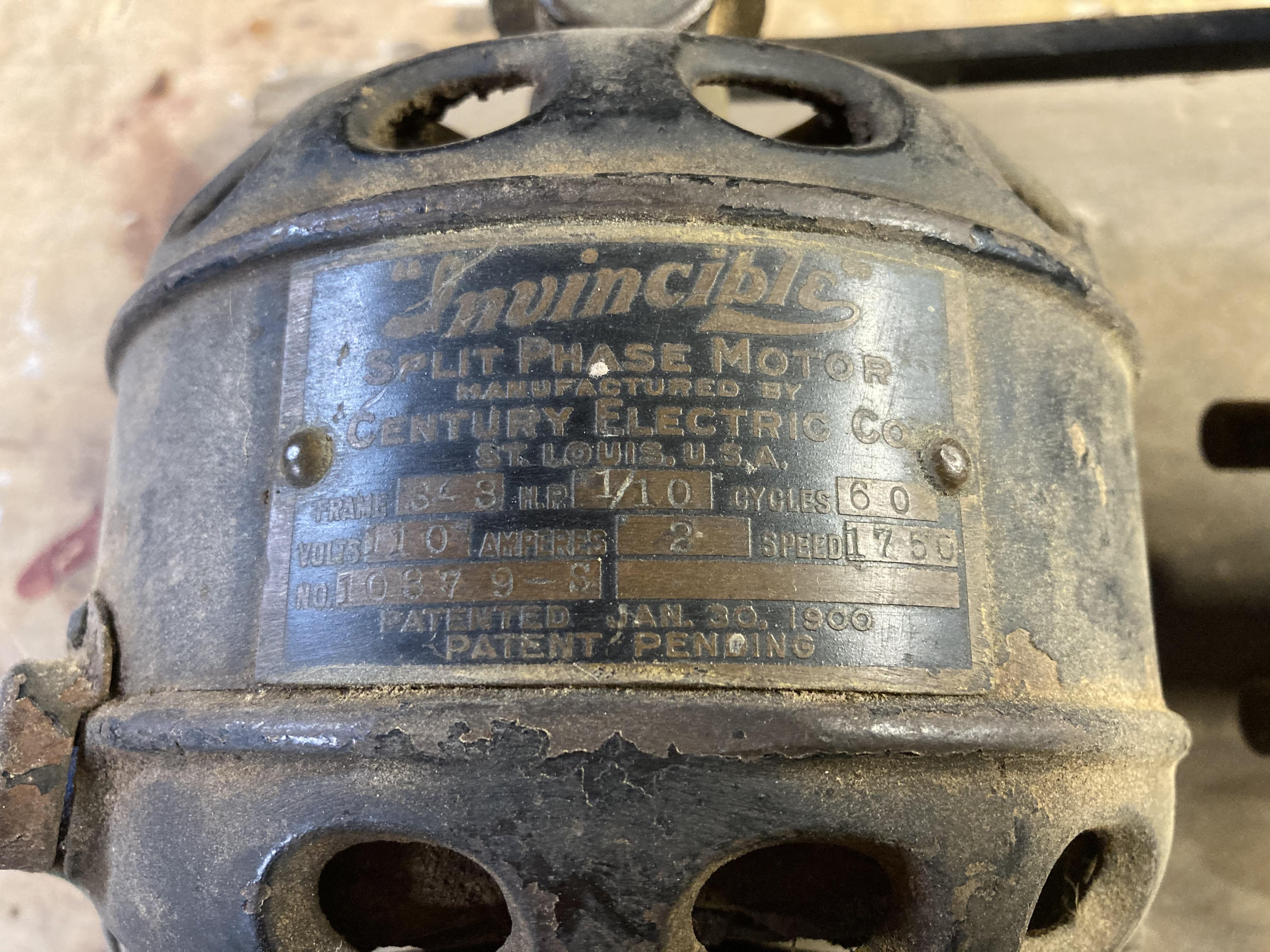 Old electric motor | Scrolller