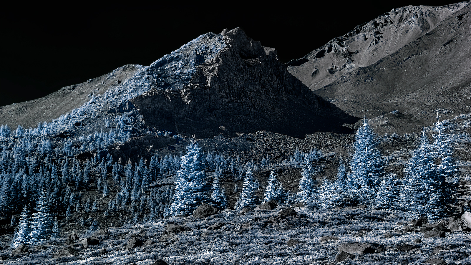 Old Ski Bowl Trailhead, Mount Shasta | Scrolller