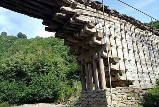 Historic way of building bridges without a truss. | Scrolller