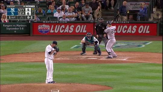 O'Malley jumps into the stands to make an amazing catch | Scrolller