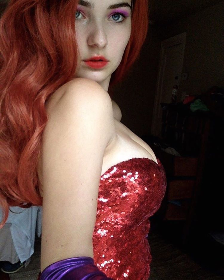 OMGcosplay as Jessica Rabbit | Scrolller