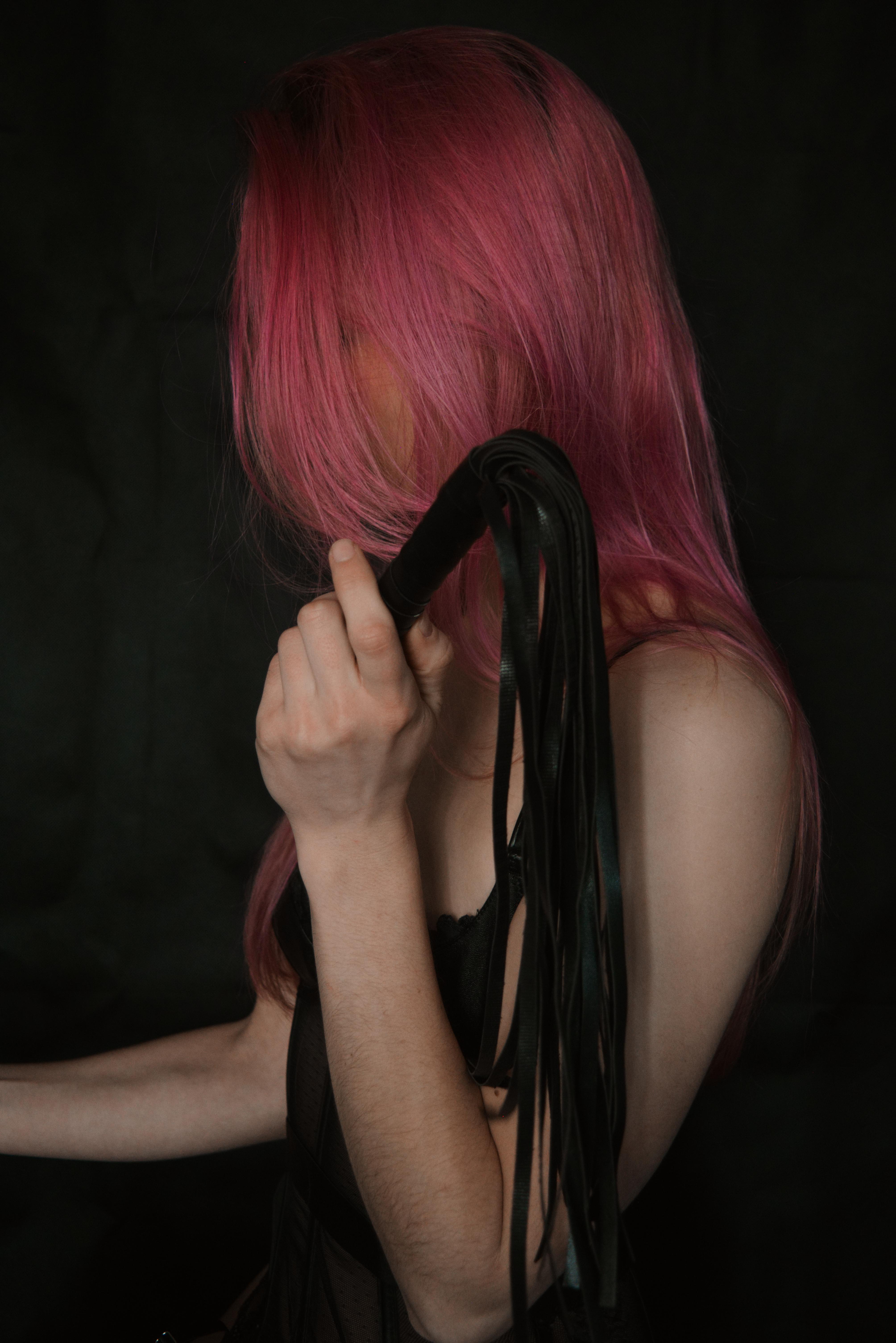 On all 4s, slave. | Scrolller