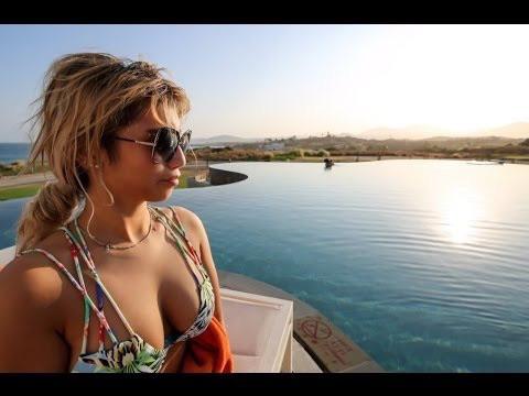 On Display | Scrolller