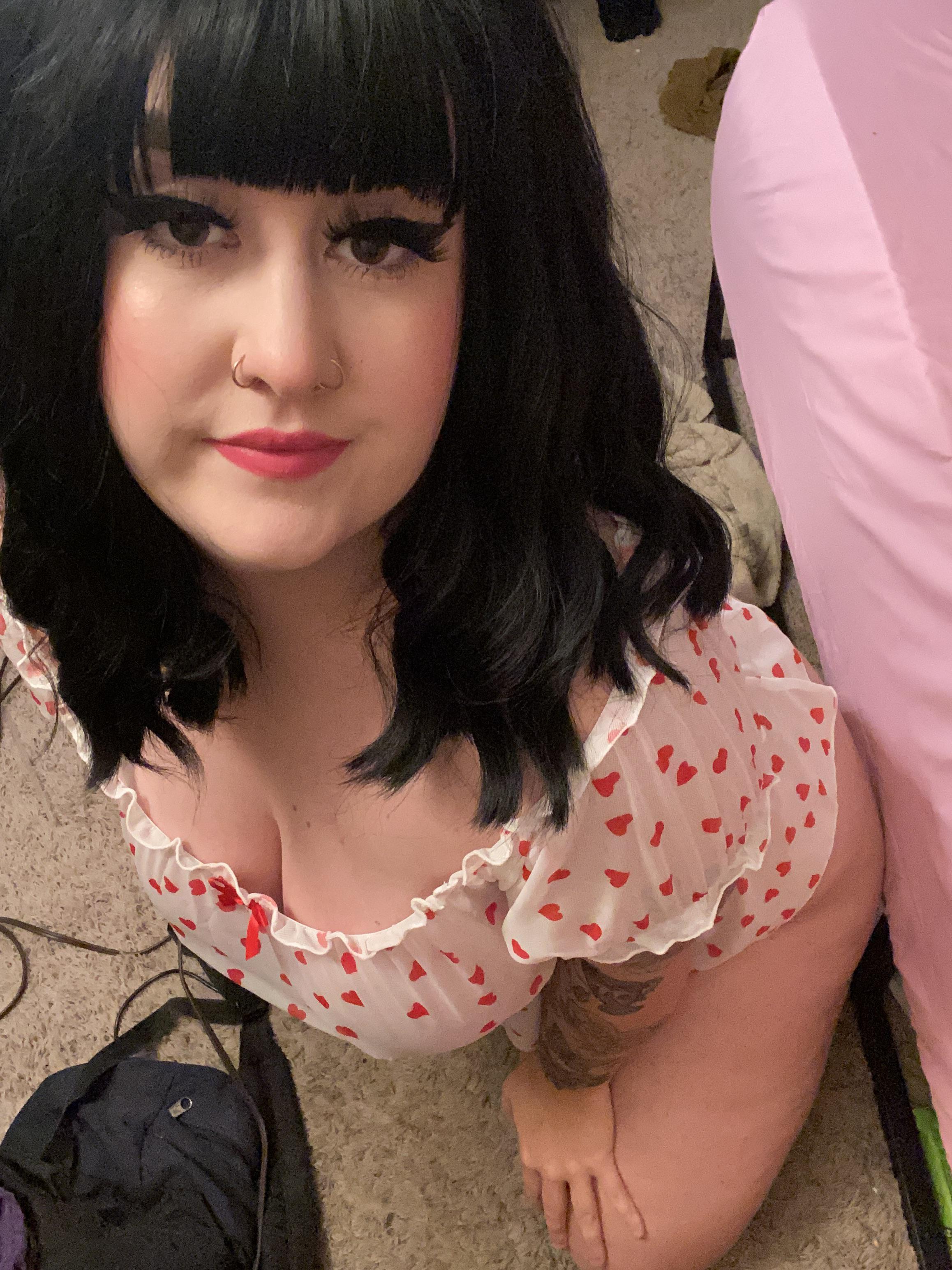 On my knees for you | Scrolller