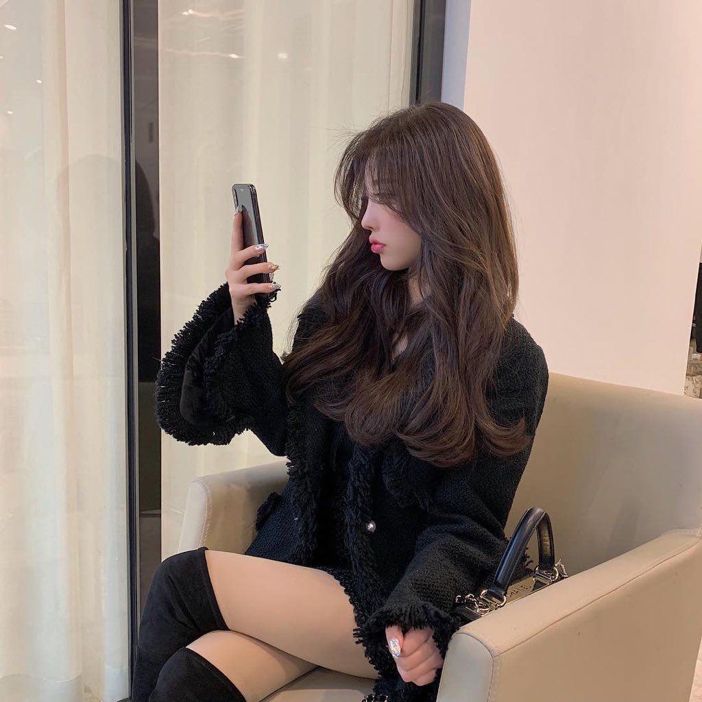 On The Phone | Scrolller