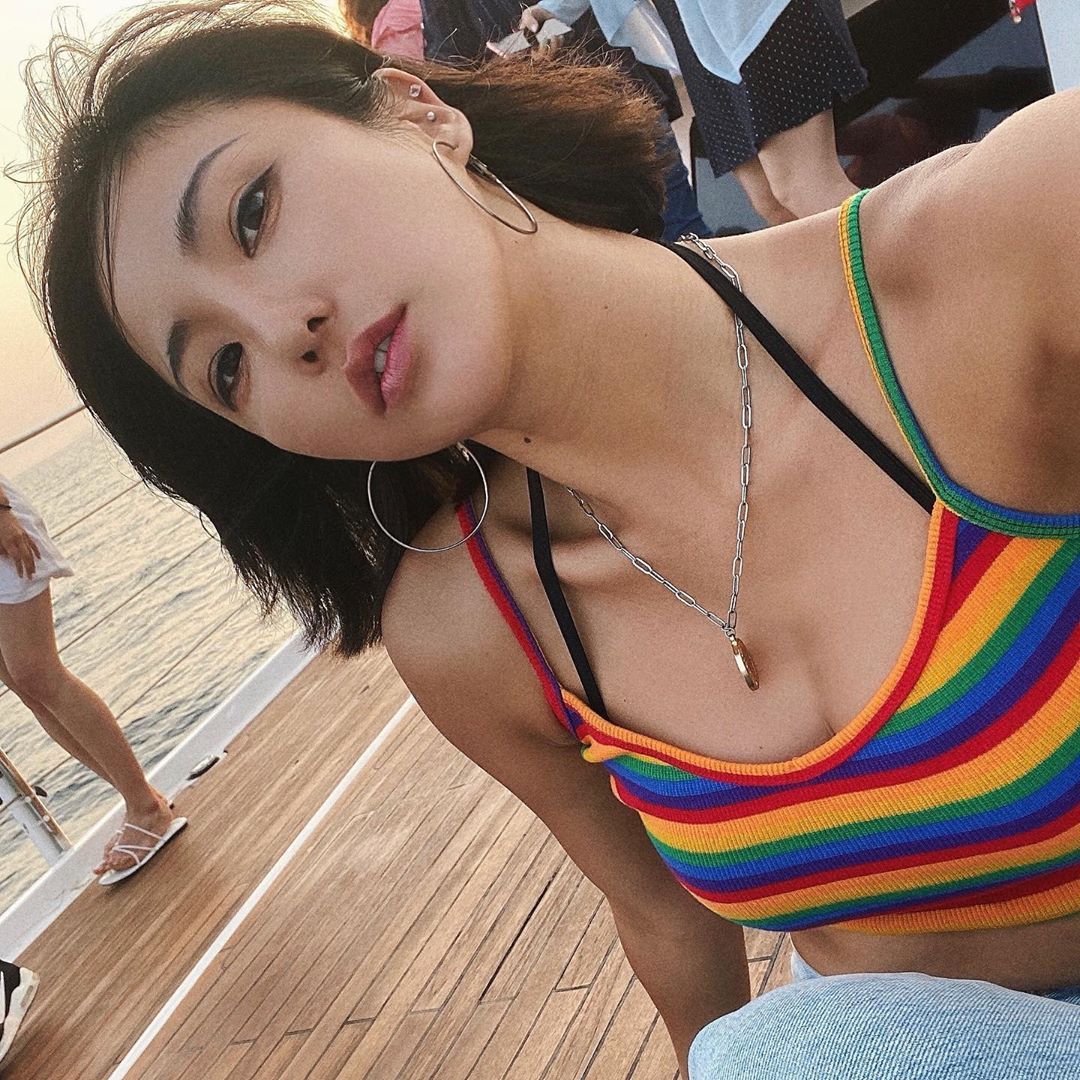 ONE Championship ring girl Lee Bomyi | Scrolller