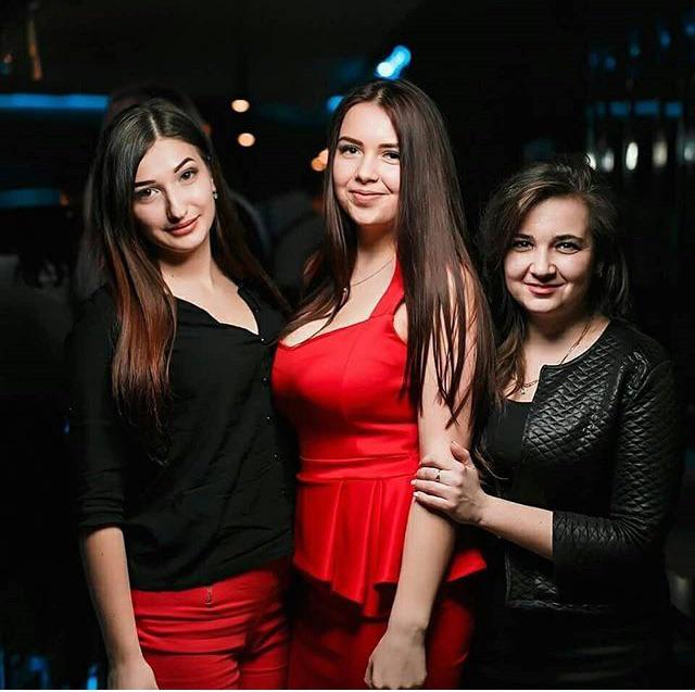 One is different | Scrolller