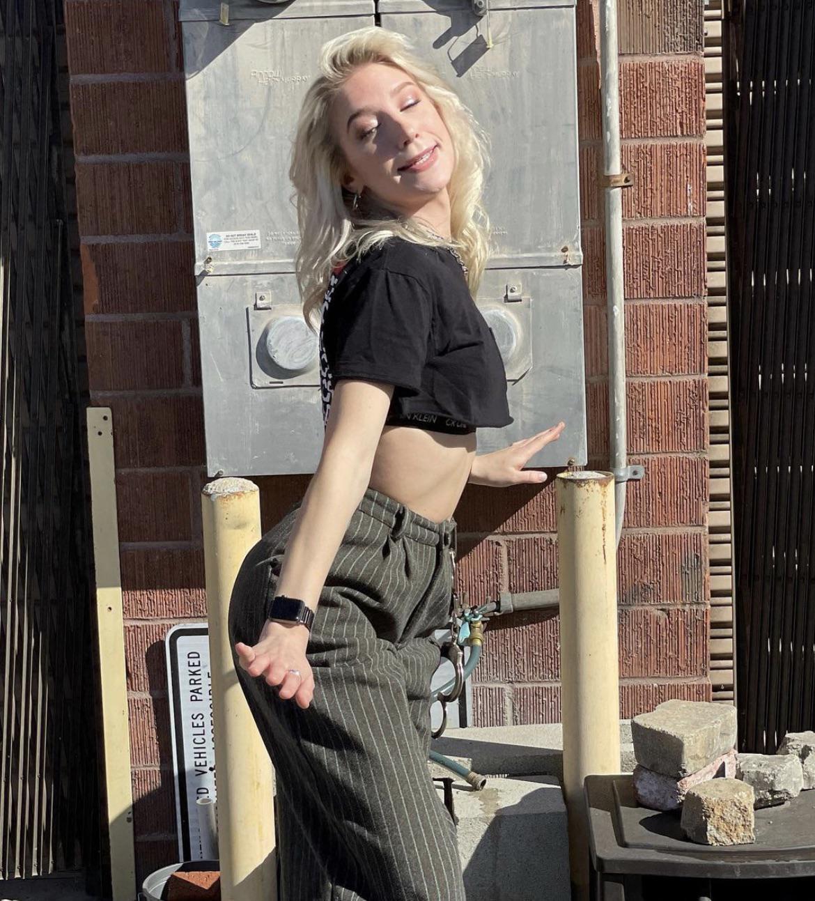 One of my favorite pics of her hands down | Scrolller