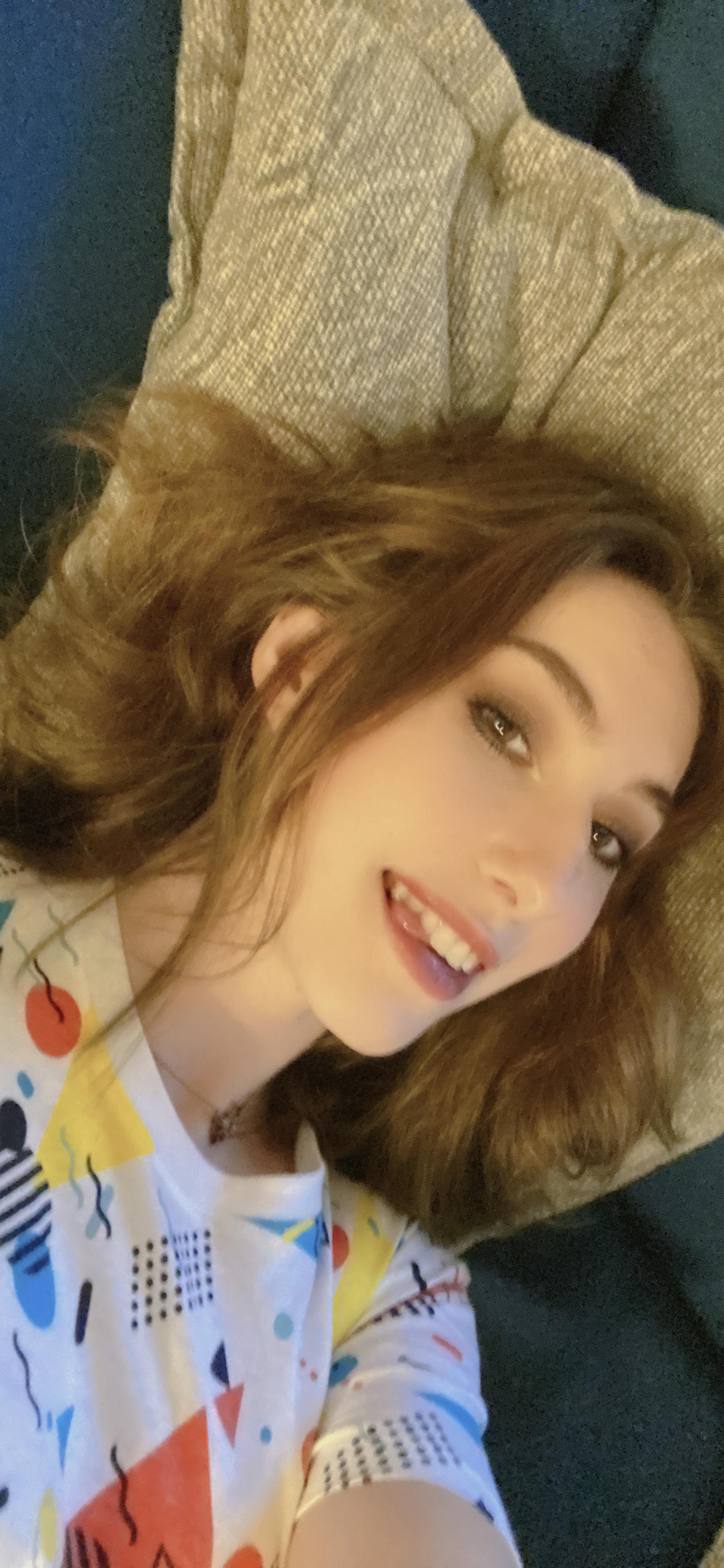 One week before finals start, let’s see how long I can stay cheerful [F19] | Scrolller