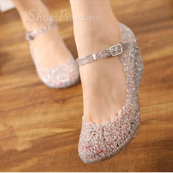 Ooooh! Glittery! Shiny! See-through! | Scrolller