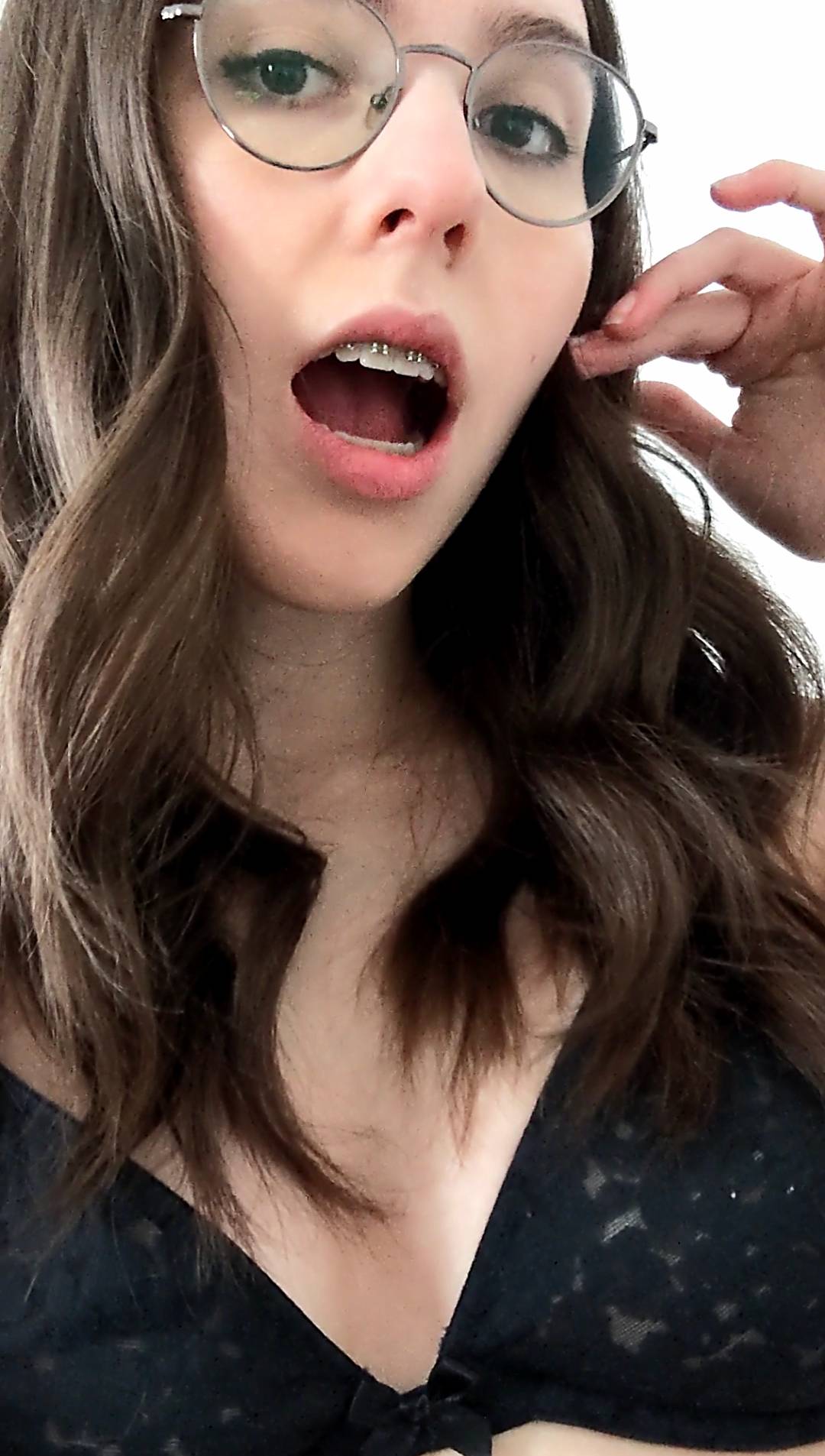 oops you can see my nipple piercing | Scrolller