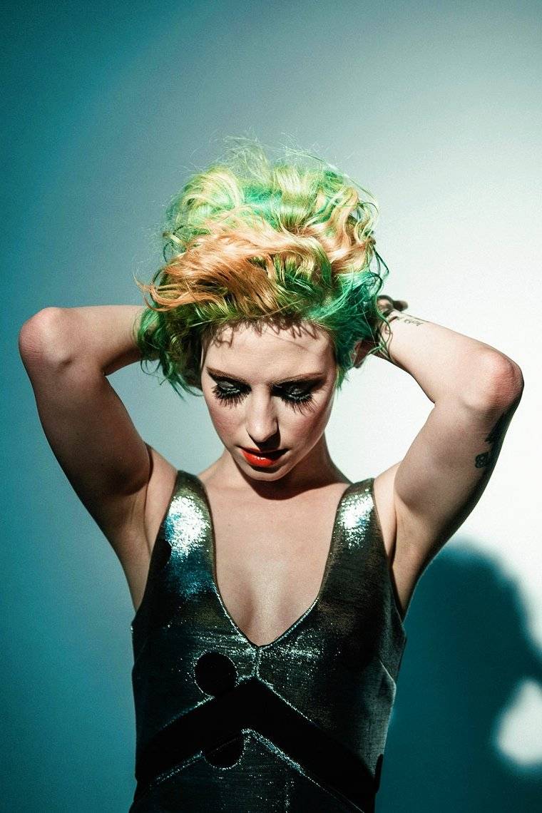 Our queen | Scrolller