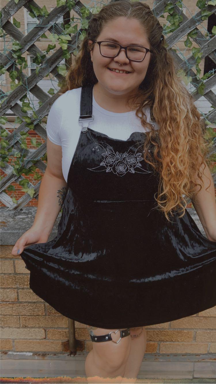 Out of my comfort zone outfits 🖤 | Scrolller