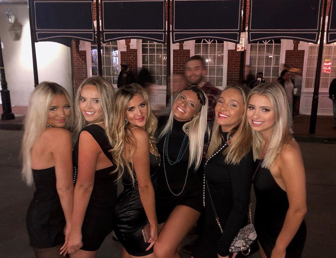 LBD Crew | Scrolller