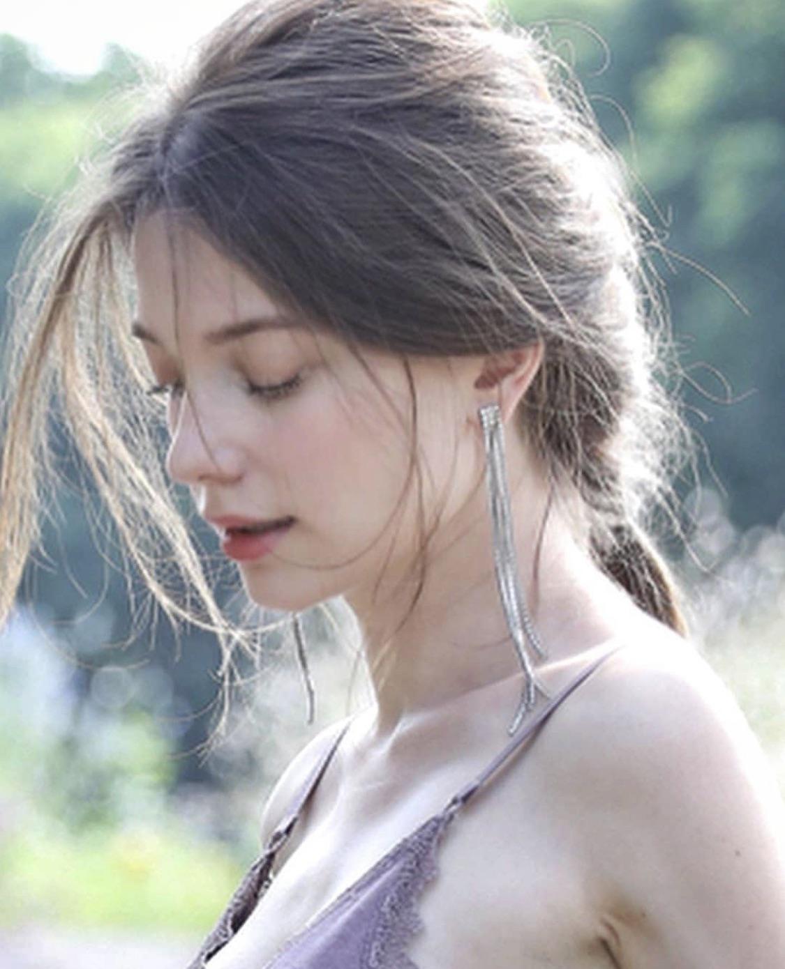 Outdoor gaps | Scrolller