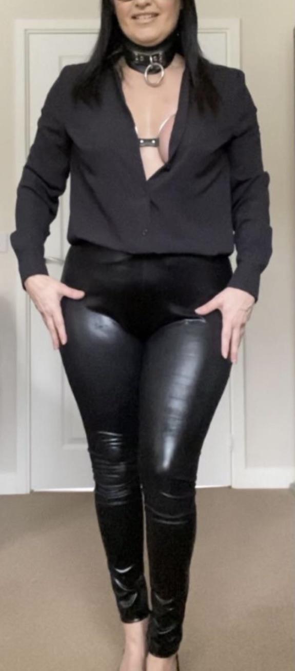 Outfit for the weekend. | Scrolller